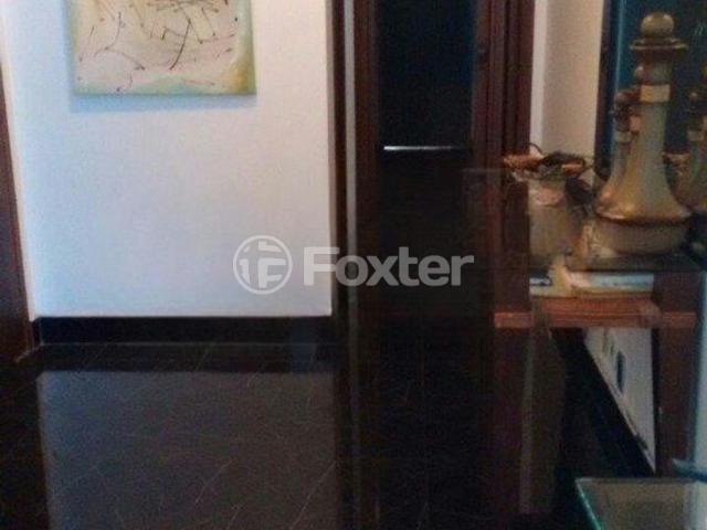 Apartamento com 3 dormitórios em Porto Alegre