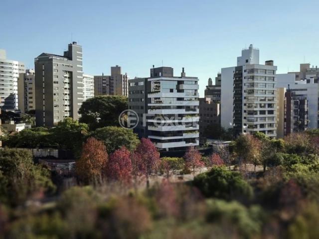 Apartamento com 3 dormitórios em Porto Alegre