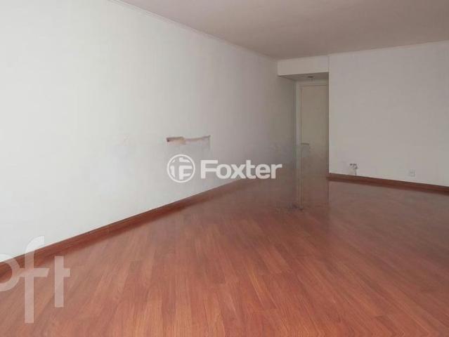 Apartamento com 3 dormitórios em Porto Alegre