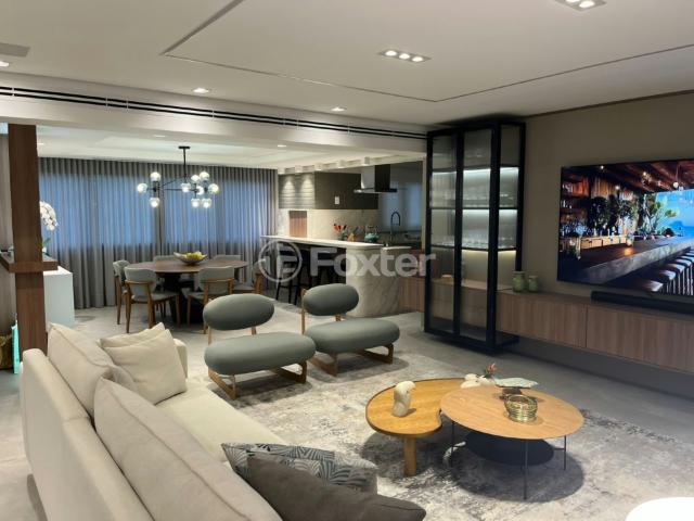 Apartamento com 3 dormitórios em Porto Alegre