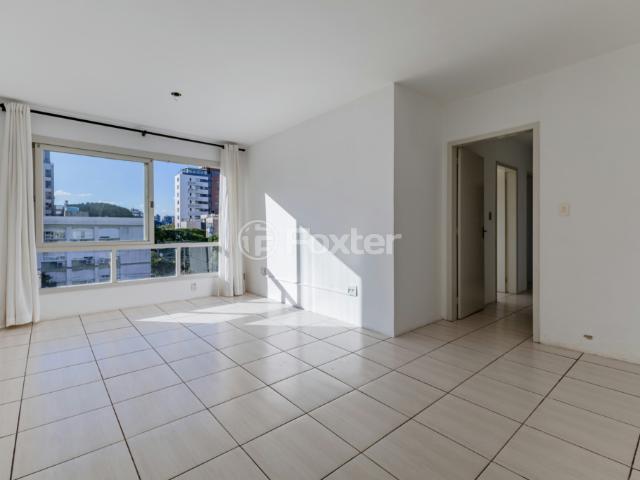 Apartamento com 3 dormitórios em Porto Alegre