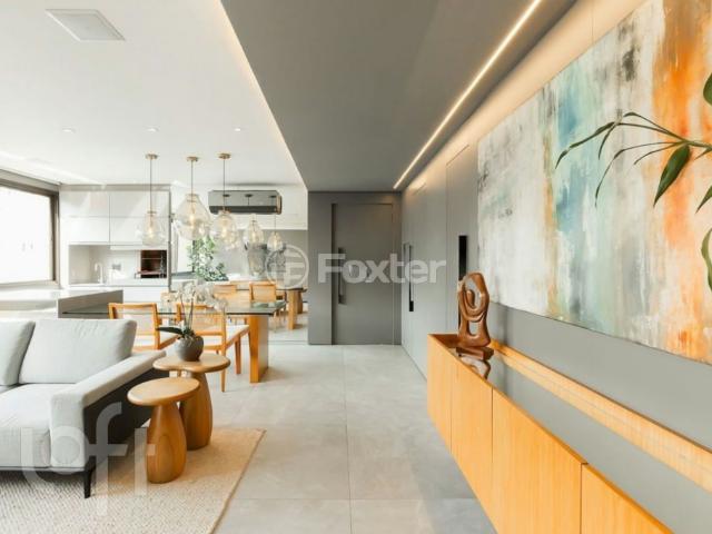 Apartamento com 3 dormitórios em Porto Alegre