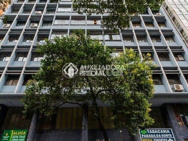 Apartamento com 3 dormitórios em Porto Alegre
