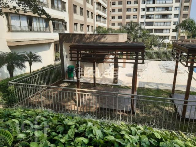 Apartamento com 3 dormitórios em Porto Alegre