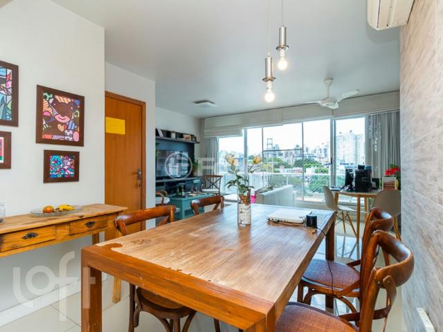Apartamento com 3 dormitórios em Porto Alegre