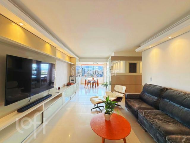 Apartamento com 3 dormitórios em Porto Alegre