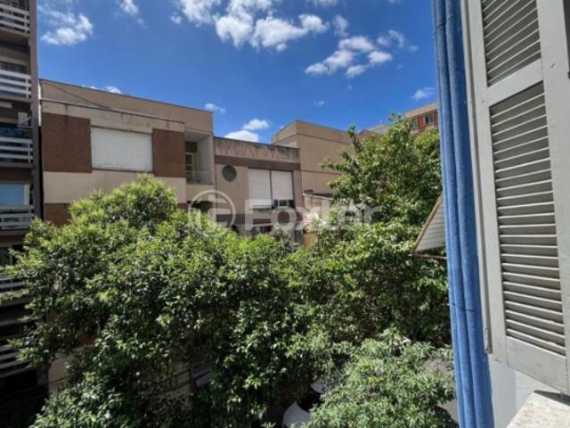 Apartamento com 3 dormitórios em Porto Alegre