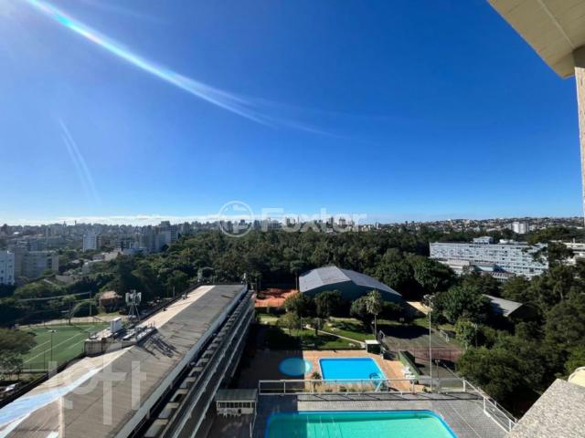 Apartamento com 3 dormitórios em Porto Alegre