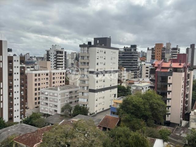 Apartamento com 3 dormitórios em Porto Alegre