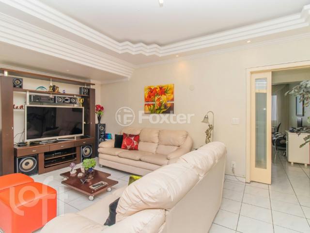 Apartamento com 3 dormitórios em Porto Alegre