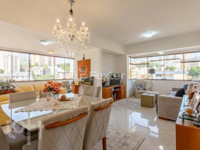 Apartamento com 3 dormitórios em Porto Alegre