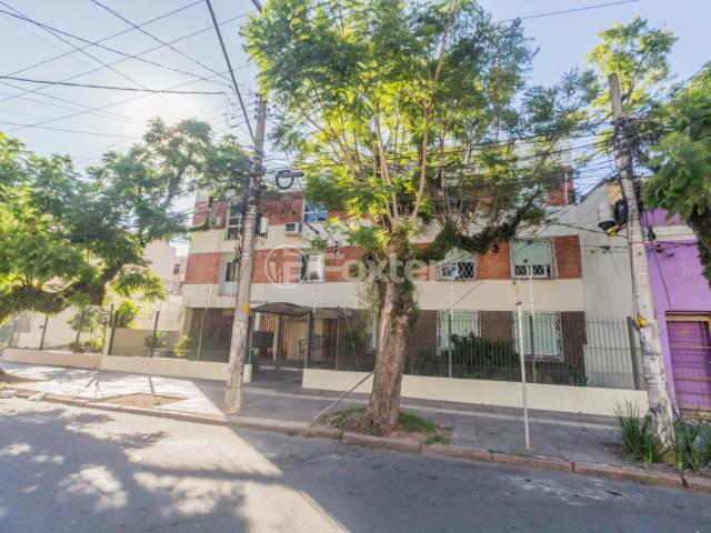 Apartamento com 3 dormitórios em Porto Alegre