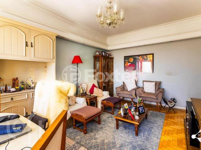 Apartamento com 3 dormitórios em Porto Alegre