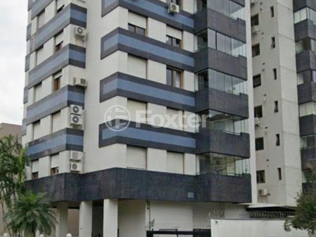 Apartamento com 3 dormitórios em Porto Alegre