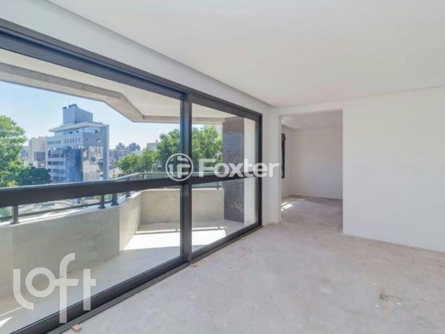 Apartamento com 3 dormitórios em Porto Alegre