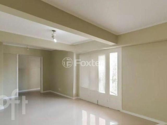 Apartamento com 3 dormitórios em Porto Alegre