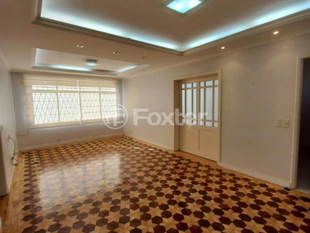 Apartamento com 3 dormitórios em Porto Alegre
