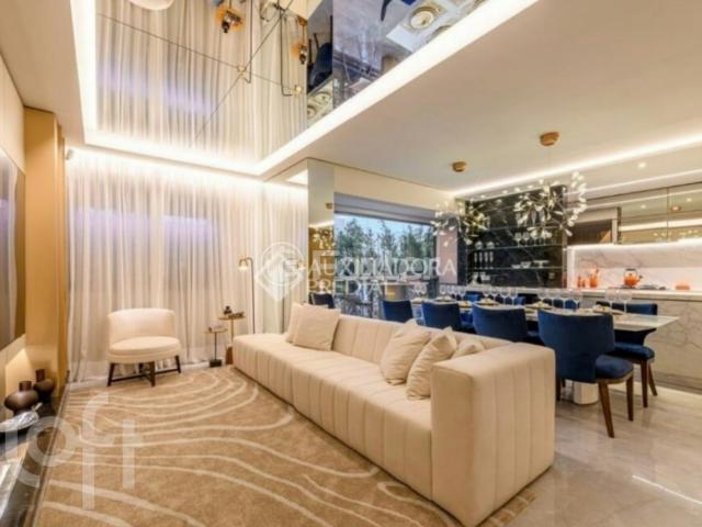 Apartamento com 3 dormitórios em Porto Alegre