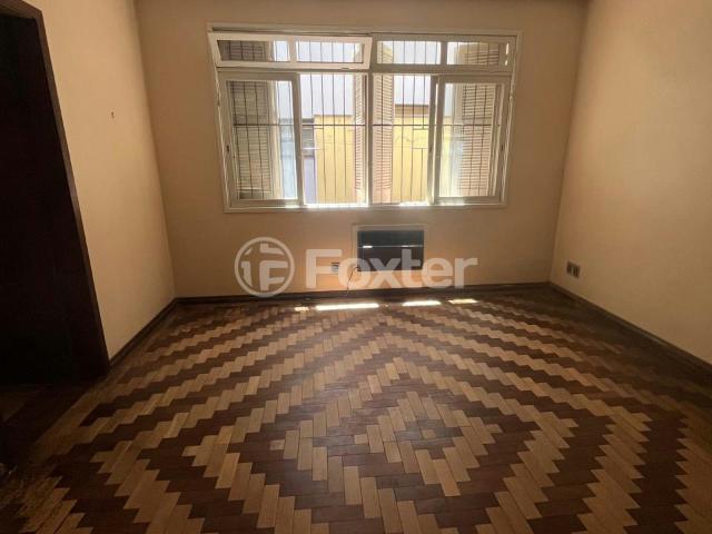 Apartamento com 3 dormitórios em Porto Alegre