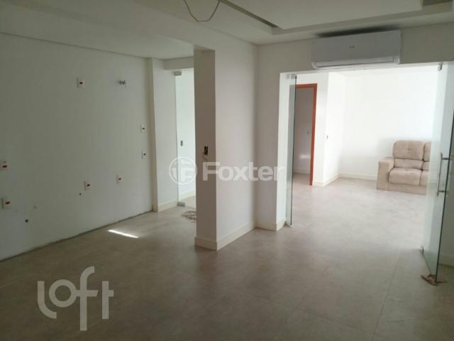 Apartamento com 3 dormitórios em Porto Alegre