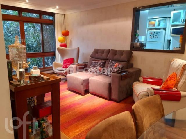 Apartamento com 3 dormitórios em Porto Alegre