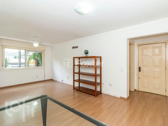 Apartamento com 3 dormitórios em Porto Alegre
