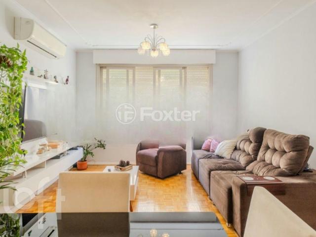 Apartamento com 3 dormitórios em Porto Alegre