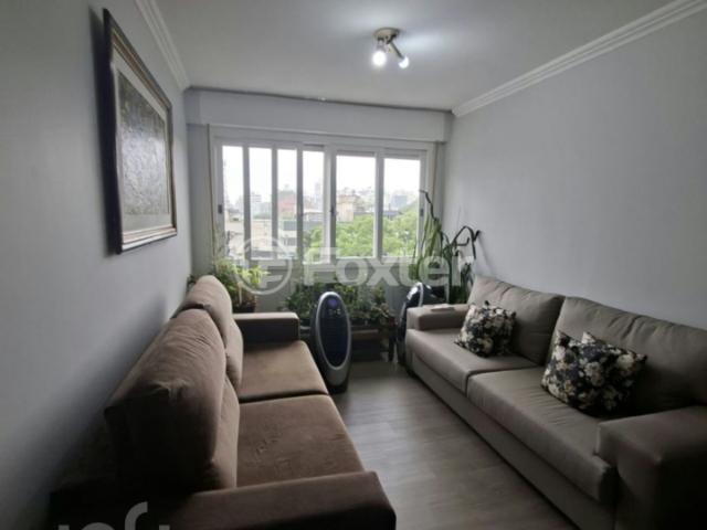 Apartamento com 3 dormitórios em Porto Alegre