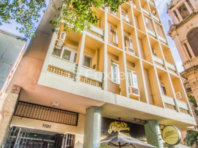 Apartamento com 3 dormitórios em Porto Alegre