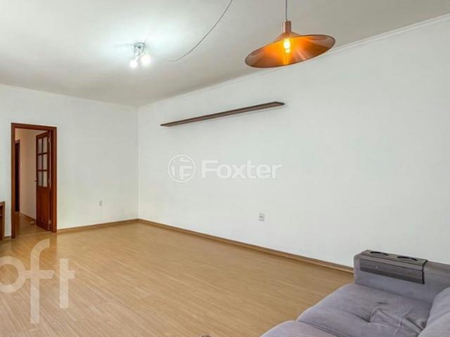 Apartamento com 3 dormitórios em Porto Alegre