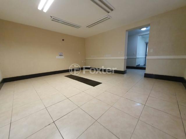 Apartamento com 3 dormitórios em Porto Alegre
