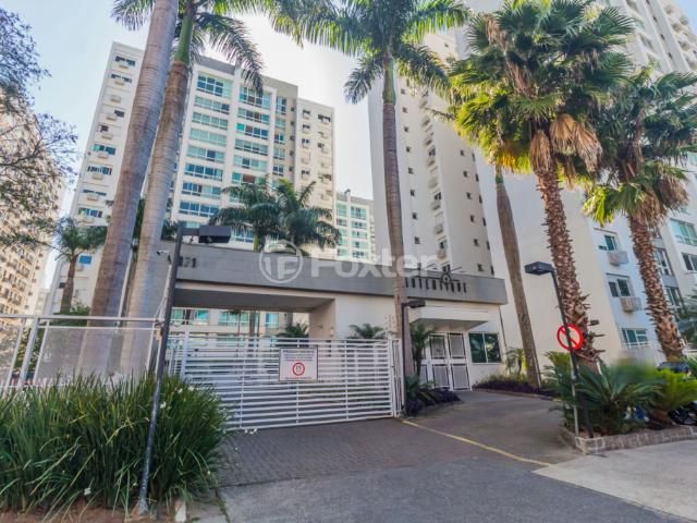 Apartamento com 3 dormitórios em Porto Alegre
