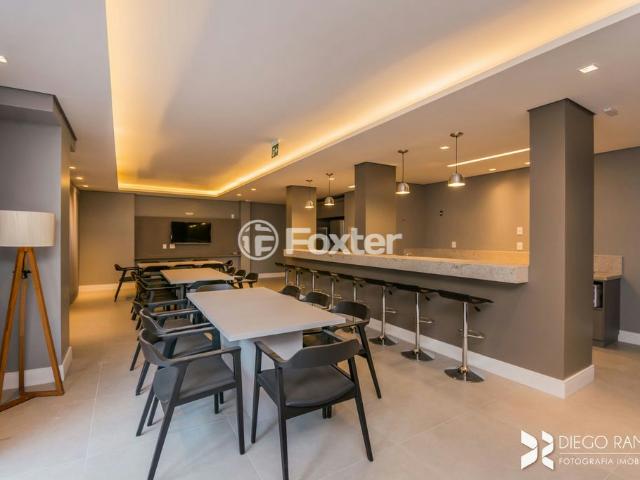 Apartamento com 3 dormitórios em Porto Alegre