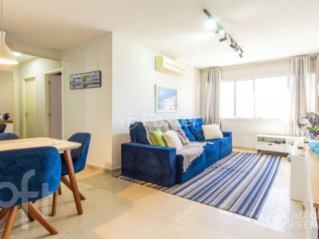 Apartamento com 3 dormitórios em Porto Alegre
