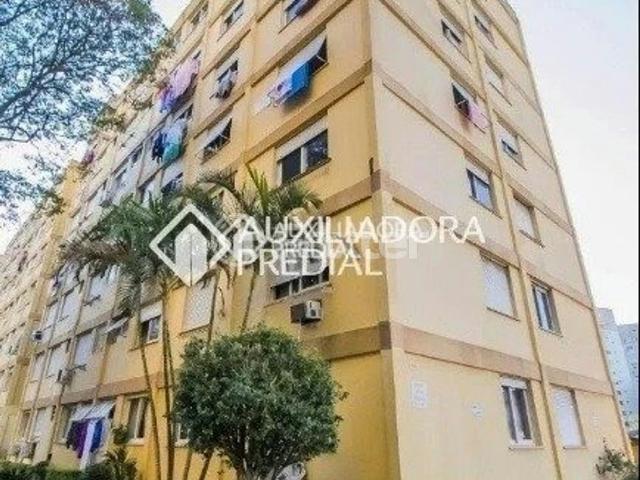 Apartamento com 3 dormitórios em Porto Alegre