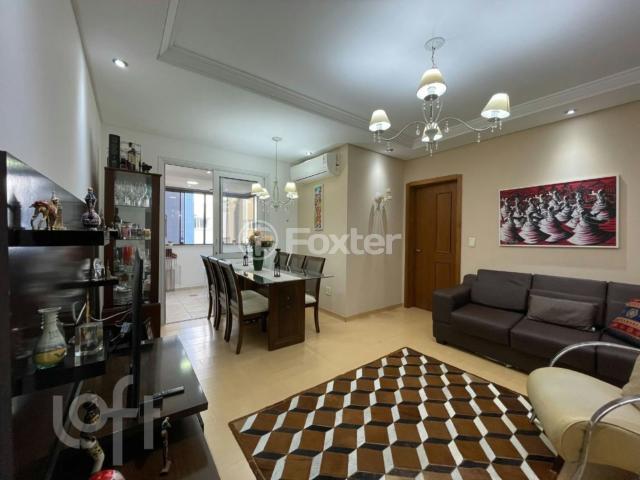Apartamento com 3 dormitórios em Porto Alegre