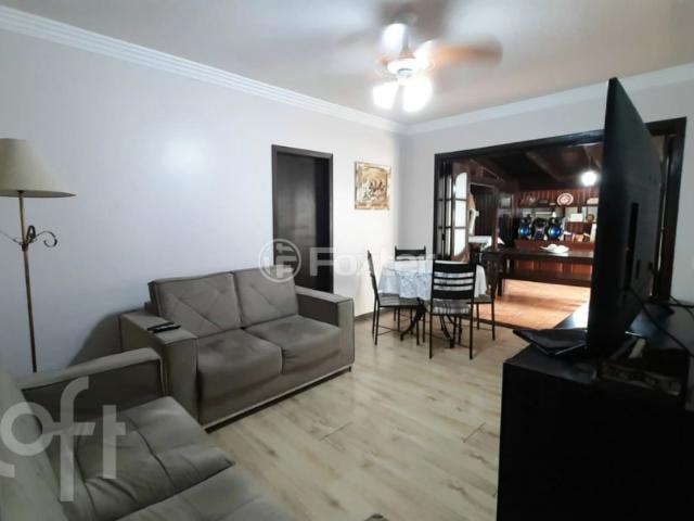 Apartamento com 3 dormitórios em Porto Alegre