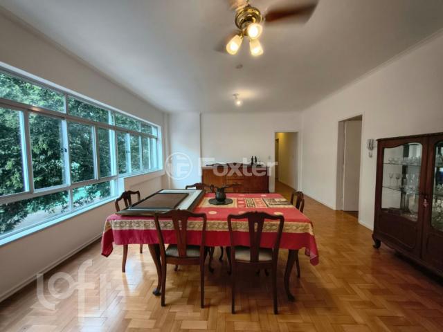 Apartamento com 3 dormitórios em Porto Alegre