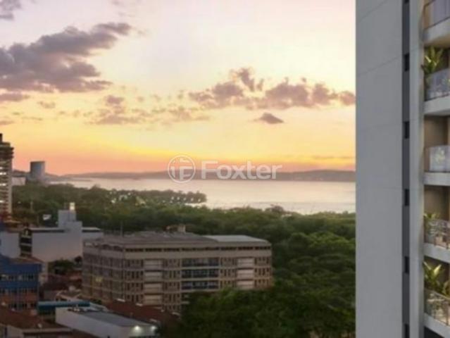 Apartamento com 3 dormitórios em Porto Alegre
