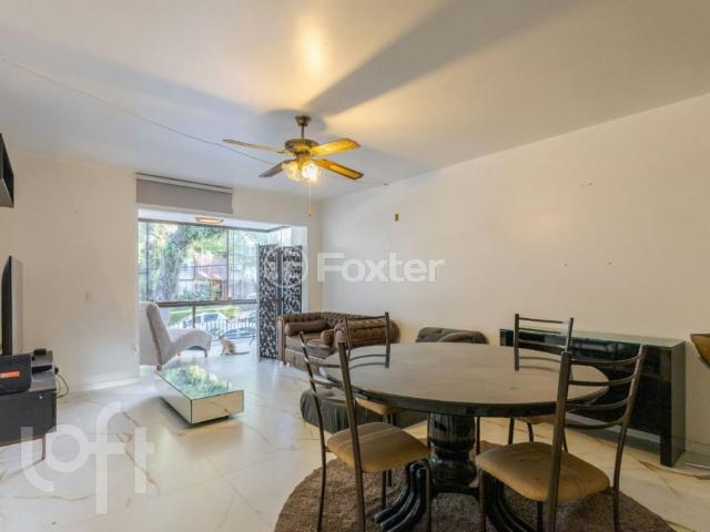 Apartamento com 3 dormitórios em Porto Alegre