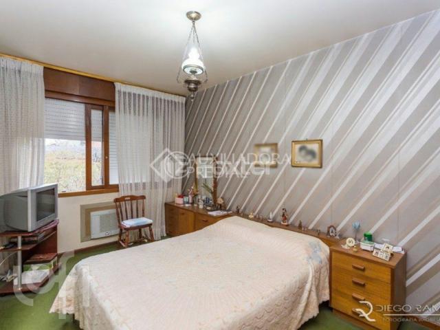 Apartamento com 3 dormitórios em Porto Alegre
