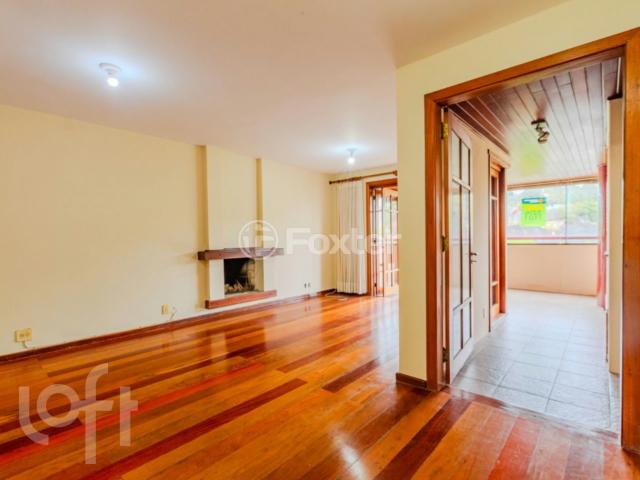 Apartamento com 3 dormitórios em Porto Alegre