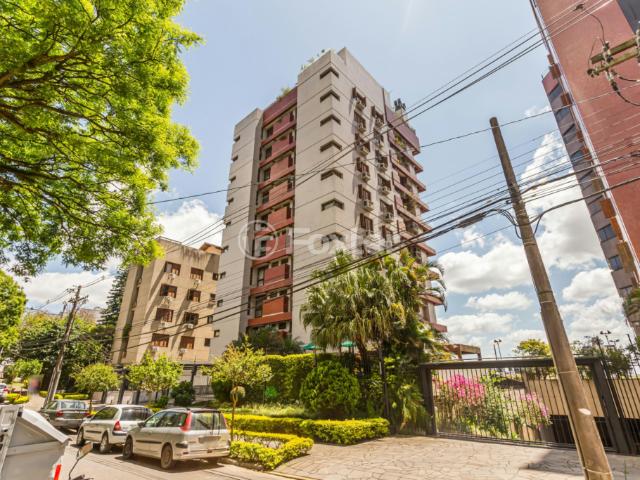 Apartamento com 3 dormitórios em Porto Alegre