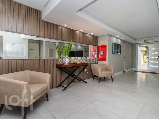 Apartamento com 3 dormitórios em Porto Alegre