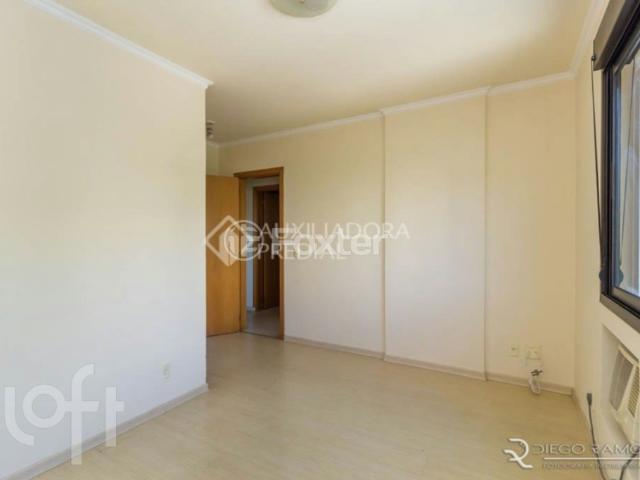 Apartamento com 3 dormitórios em Porto Alegre