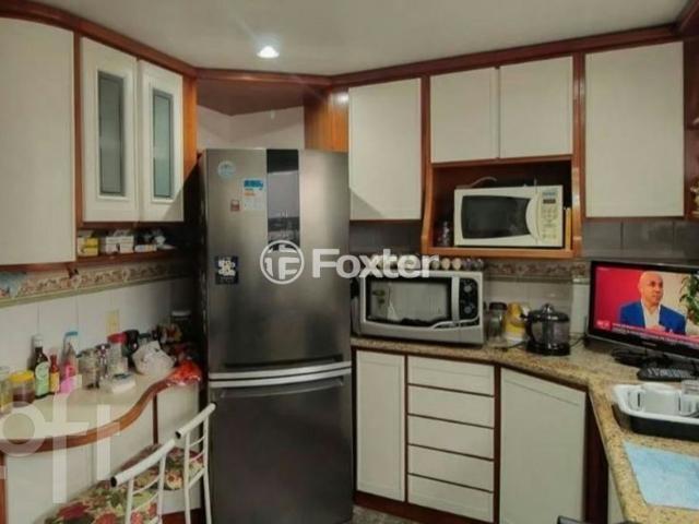 Apartamento com 3 dormitórios em Porto Alegre