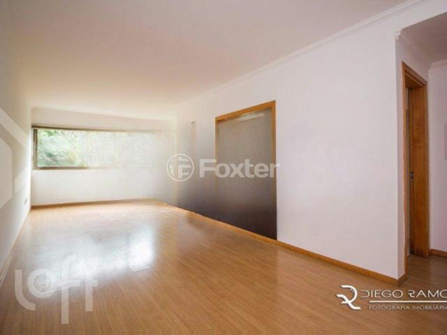 Apartamento com 3 dormitórios em Porto Alegre
