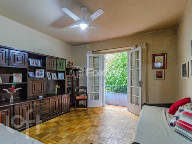 Apartamento com 3 dormitórios em Porto Alegre