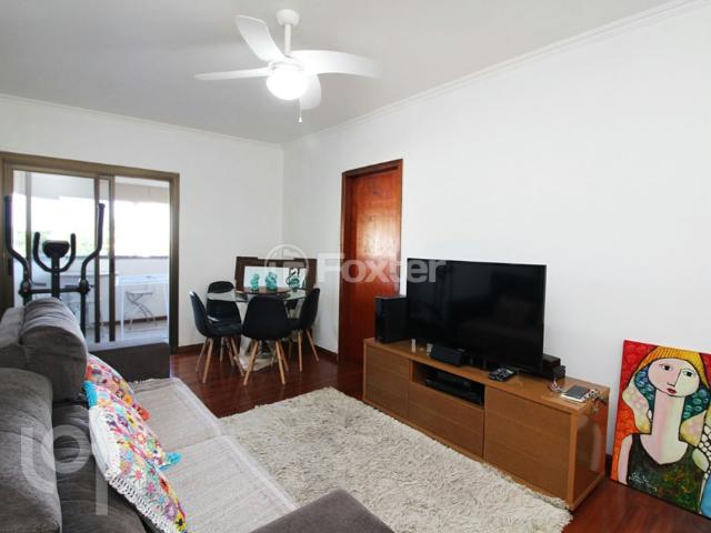 Apartamento com 3 dormitórios em Porto Alegre