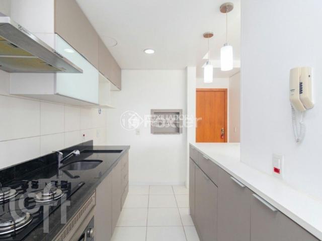 Apartamento com 3 dormitórios em Porto Alegre